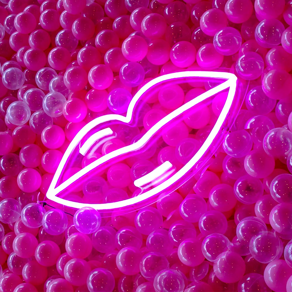 Momo Lips Neon Decor – Electric Confetti